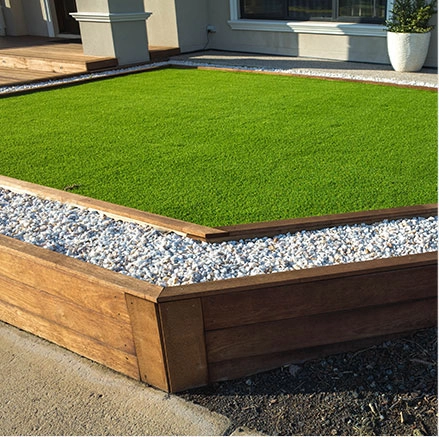 Gazon Artificiel et Animaux de Compagnie : Comment Créer un Espace Sûr ...